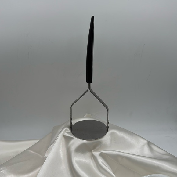 Kitchen | Vintage Solid Blade Potato Masher 9 12 Long Blade Is 3 18 ...